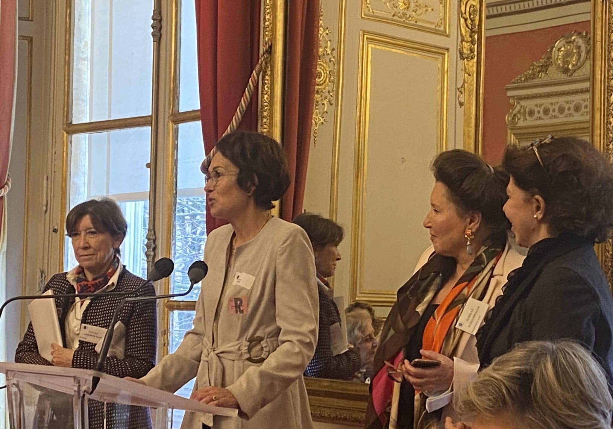 Présentation de France Barjou - Fédération Française du Lyceum Club ...